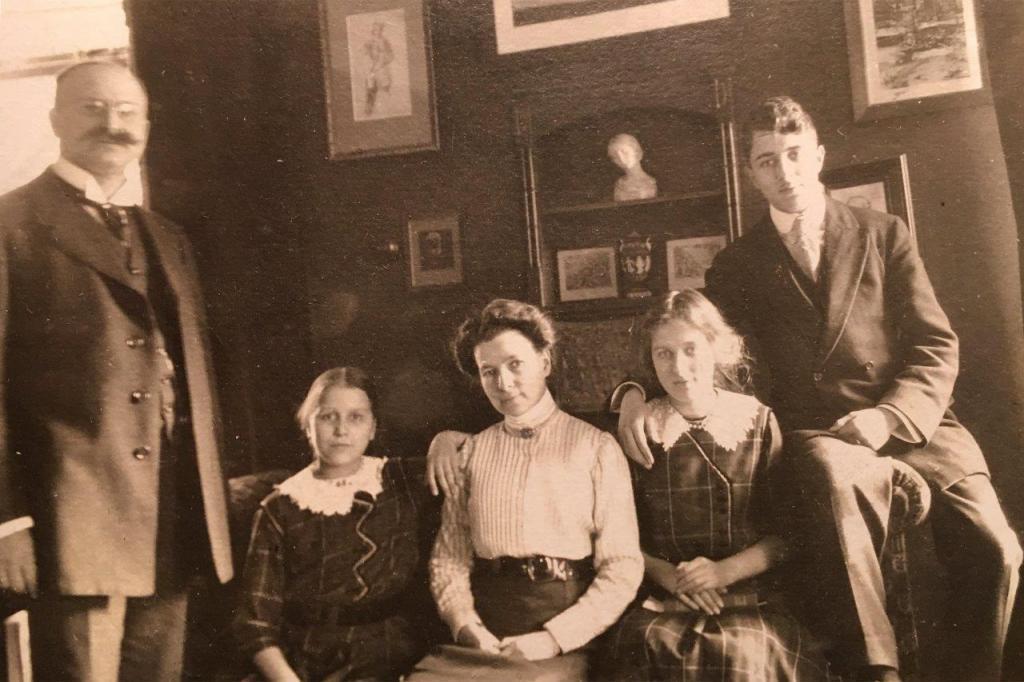 JAMS10_9_NeumannGanz_txt